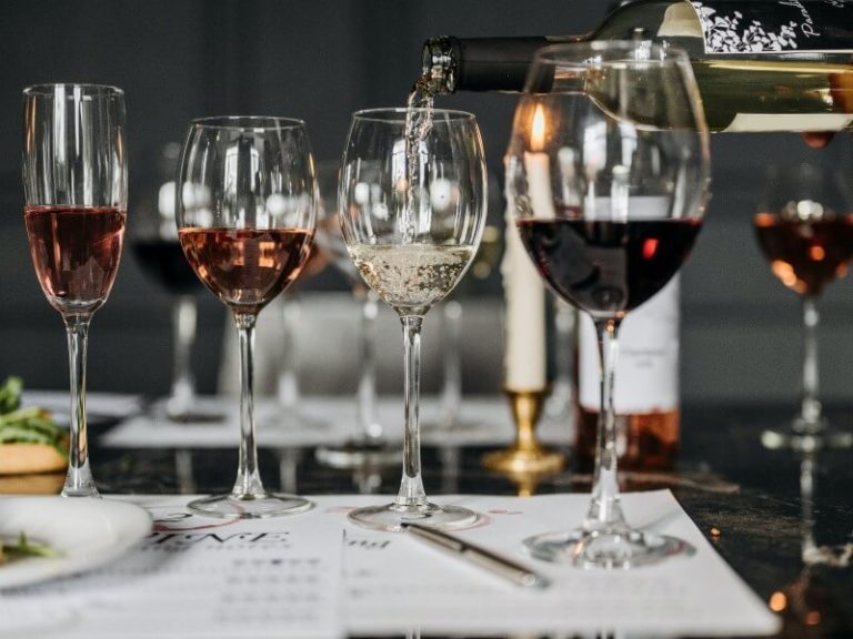 11 Red & White Wine Types: Flavour Profiles & Best Food Pairings