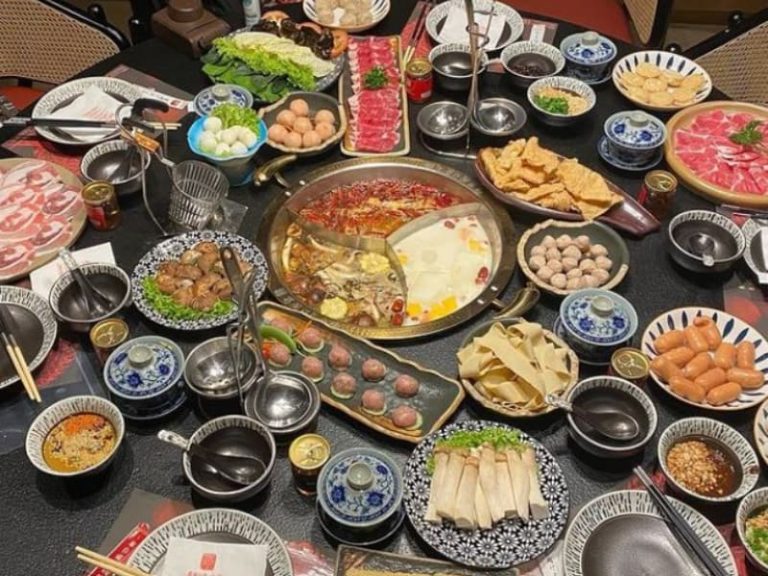 11 Best Steamboat & Hotpot Restaurants In KL For Eating In Groups