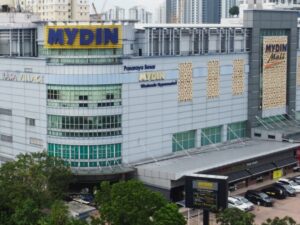 2023 Baju Raya Colour Trends & More, According To MYDIN